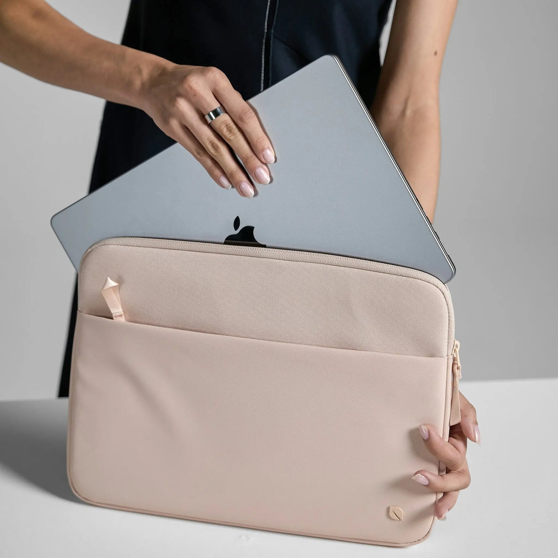 Laptop Sleeves - Incase.com