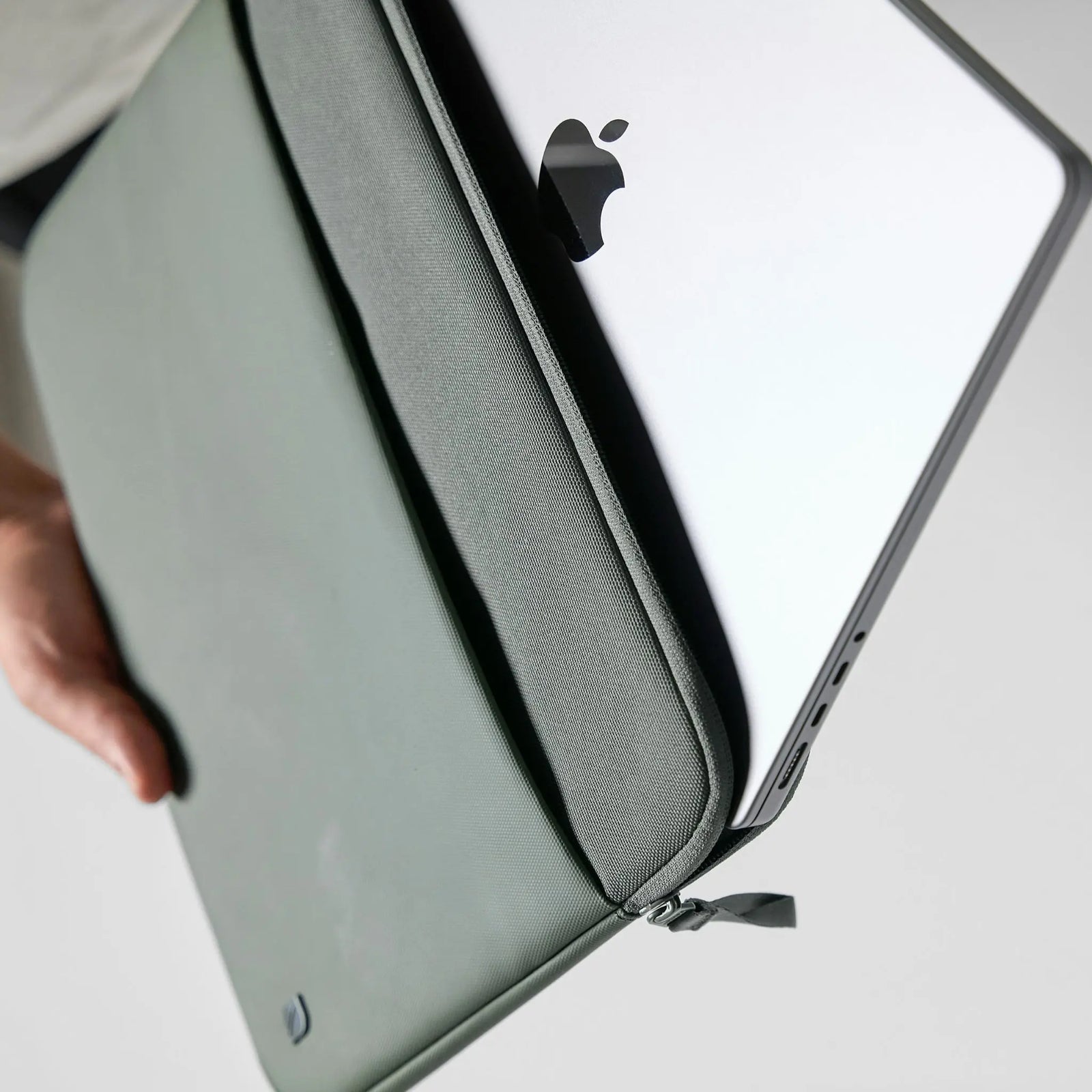 Laptop Sleeves - Incase.com