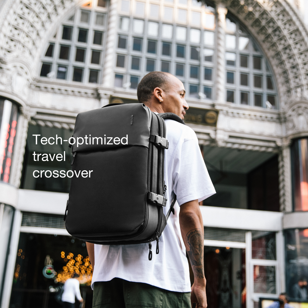 A.R.C. Travel Pack With ReSpun 100% Recycled Polyester 38L - – Incase.com