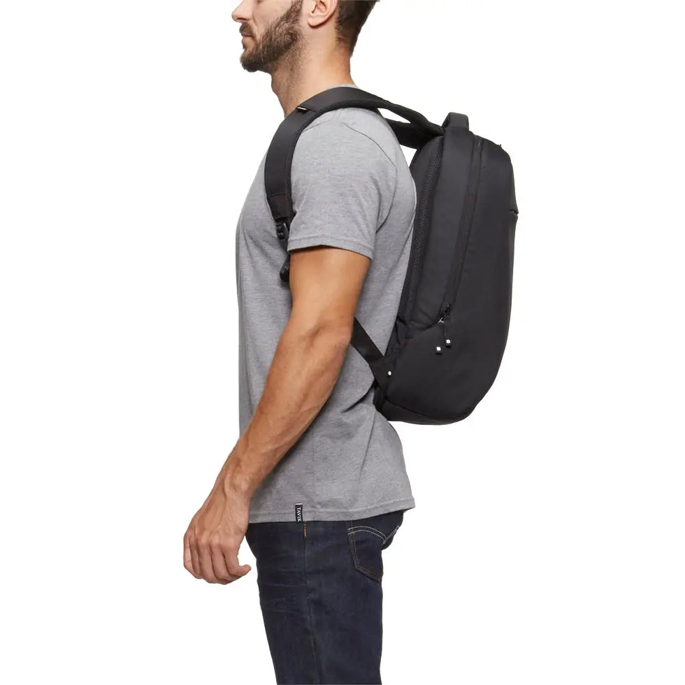 ICON Lite Pack - Incase.com